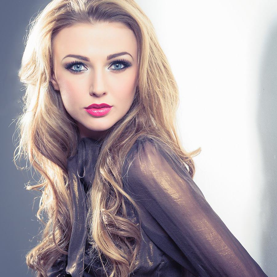 Amy Willerton: Meagan Green wins Miss World Northern Ireland 2013