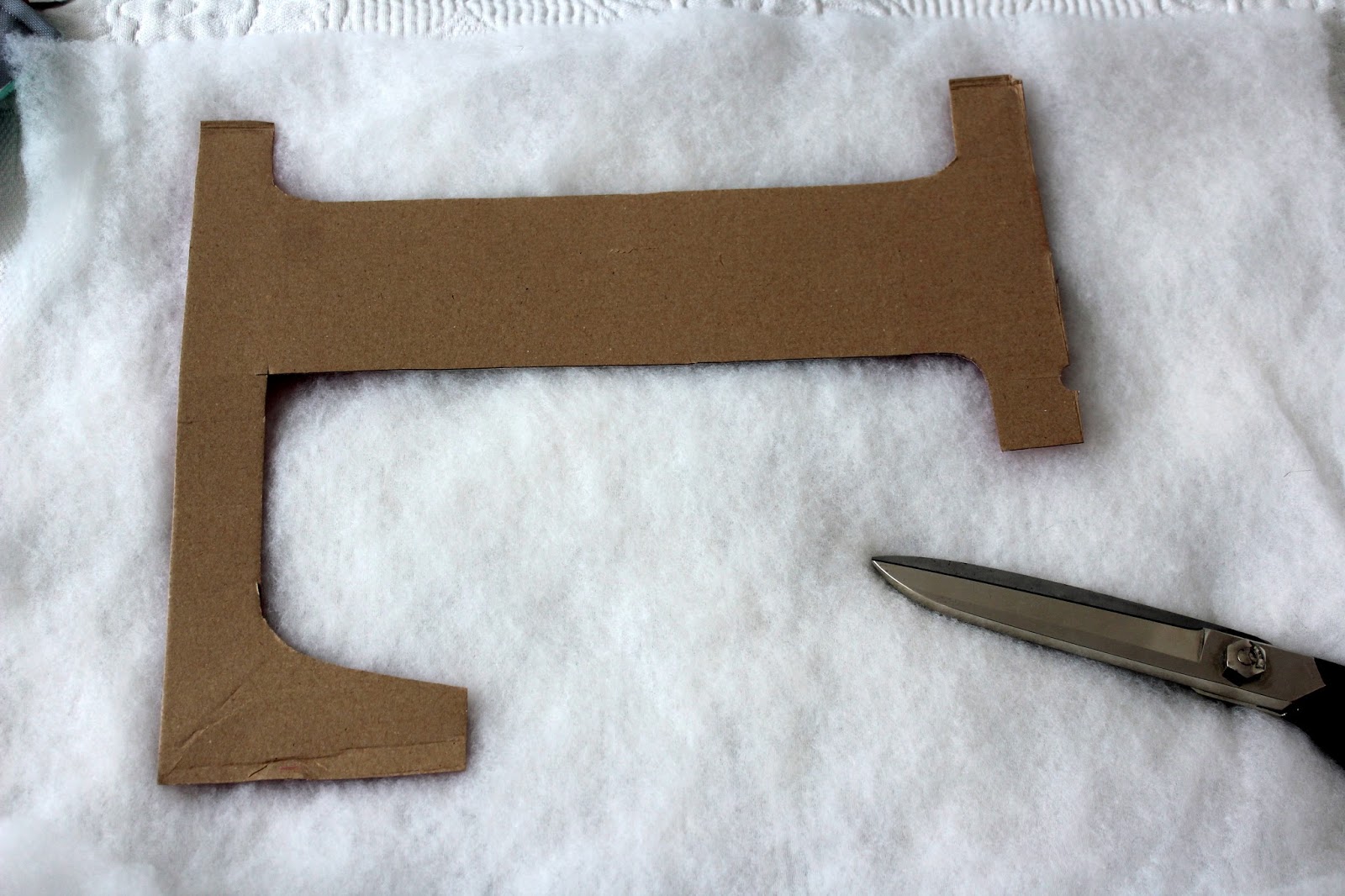 Litera "L" z recyklingu - Wyprawka DIY - ROBIE W DOMU