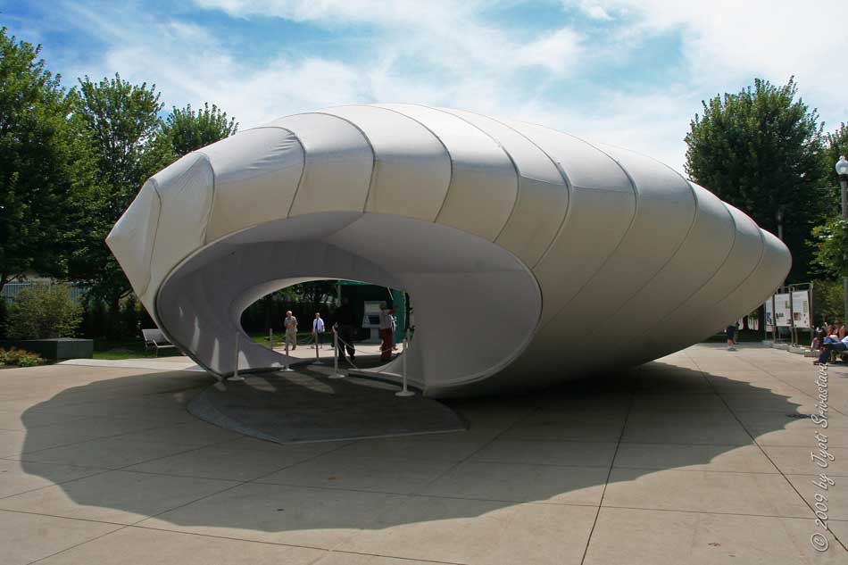 Public Art in Chicago: The Burnham Pavilion: Zaha Hadid