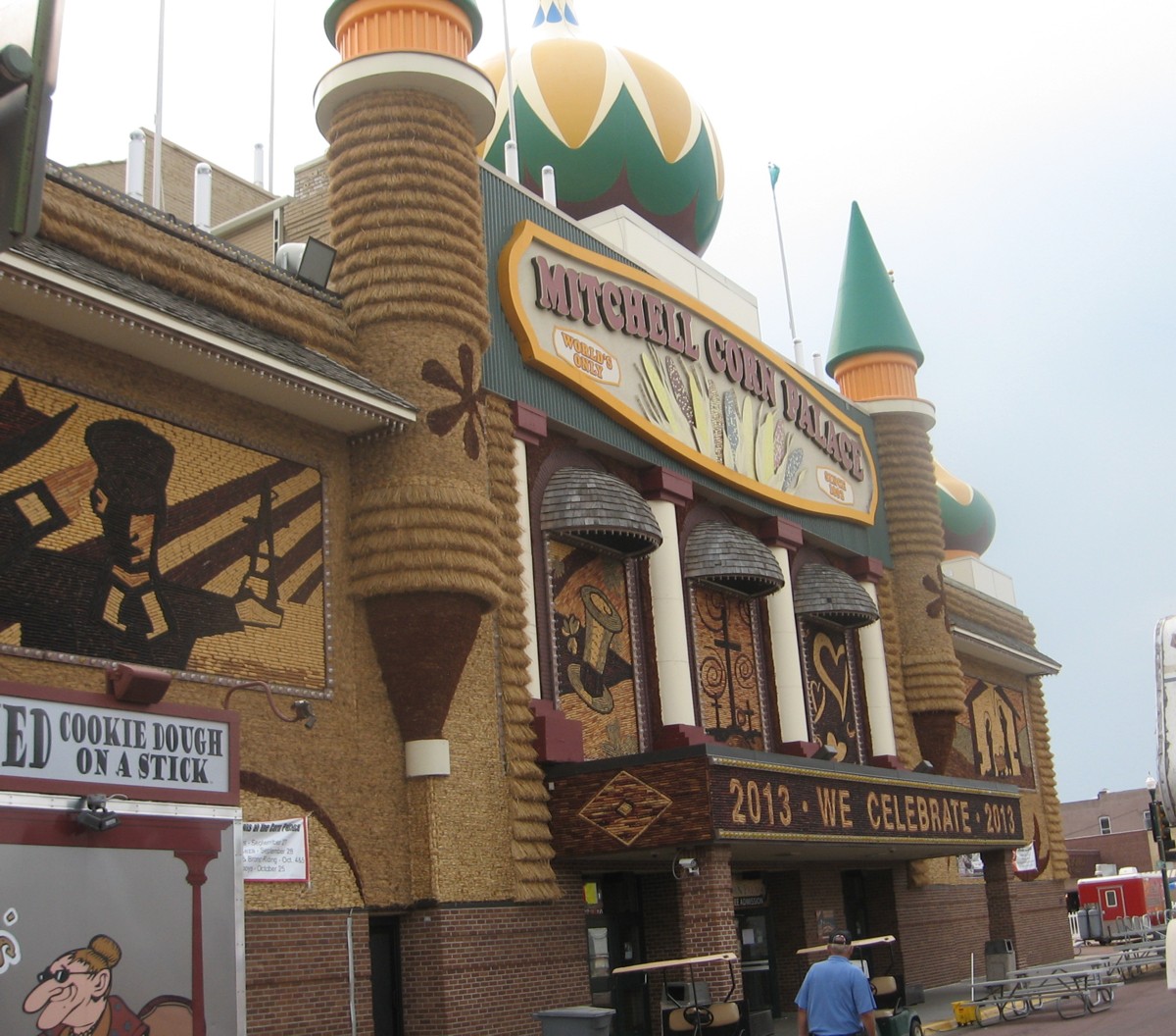 Road Trips!: Mitchell, South Dakota: Corn Palace