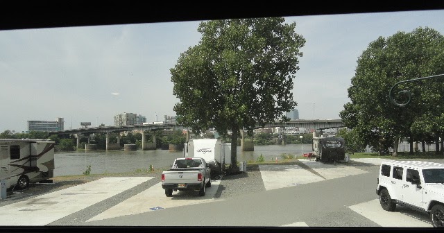 How to Love Where You Are and Eat Where the Locals Eat!!: REVIEW OF ...