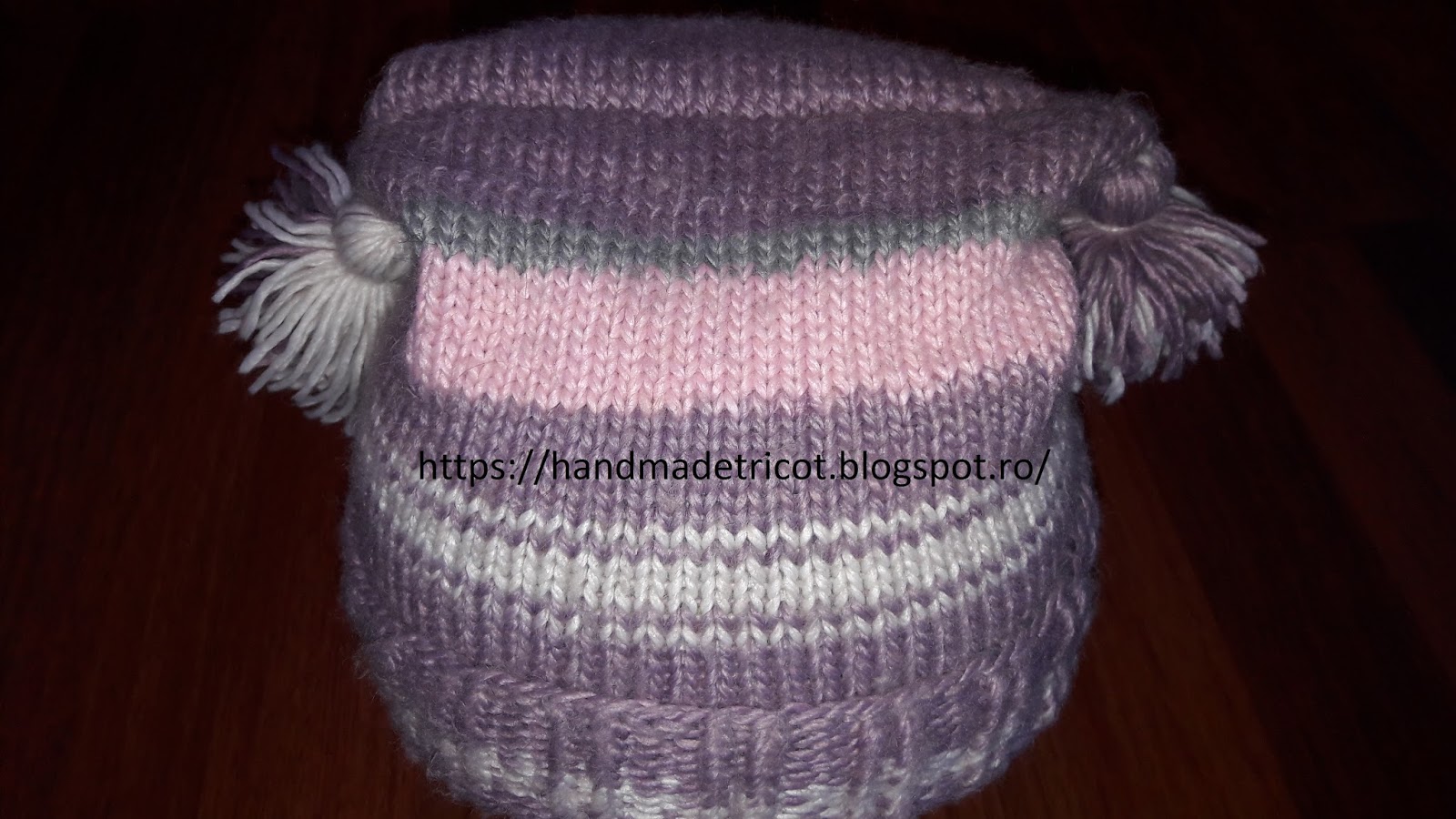 Handmade tricotaje: Set caciula si manusi fara degete tricotate