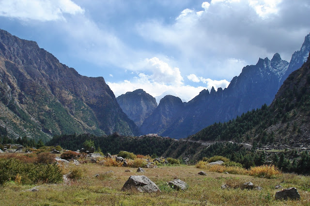The Girl And Her Camera: Bampa Valley