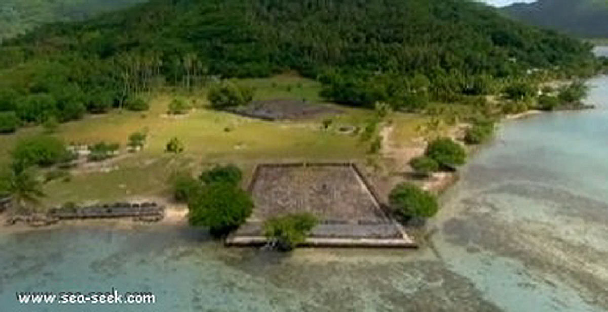 Tahiti, ses îles et autres bouts du monde: Le marae Taputapuatea de Raiatea
