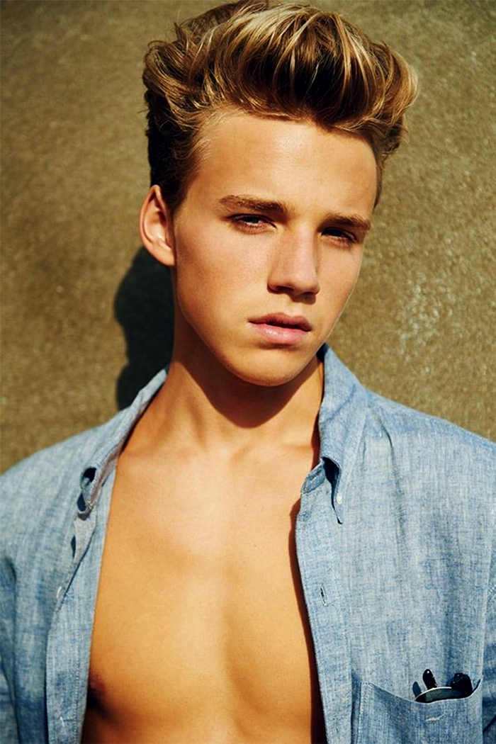 Sun Seekerz!: Model - Freddy Keith