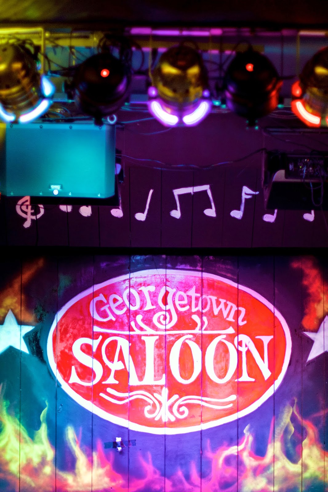 Reopened Georgetown Saloon Serves Up Live Music and Killer Comfort Food ...
