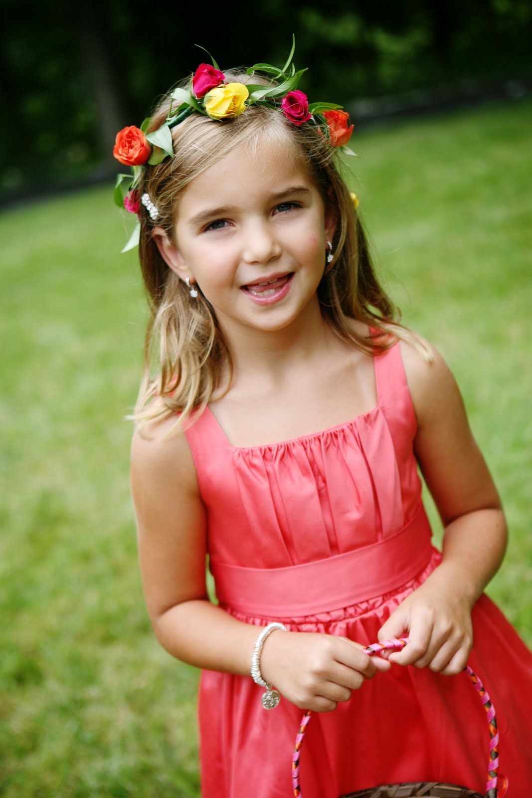 Campy Wedding Style: Flower girl halo