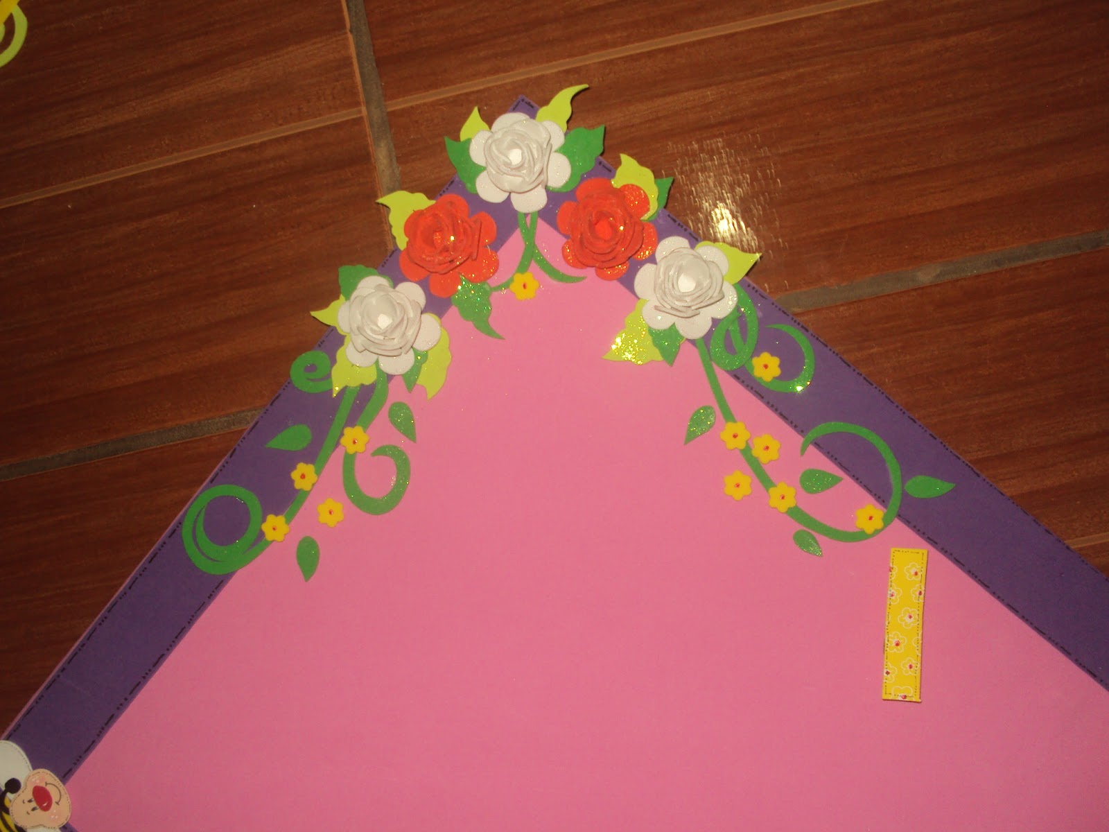 Como Fazer Um Mural De Recados Com Isopor E Eva - EDUCA