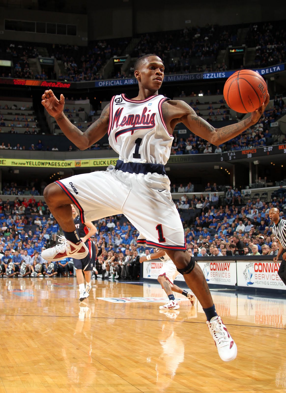 Roundball Portfolio: Titans, Tigers, and Purple Aces.