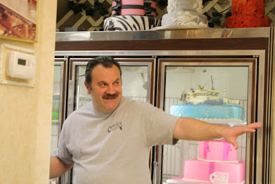 Skinnie Piggie: Cake Boss Lovin'