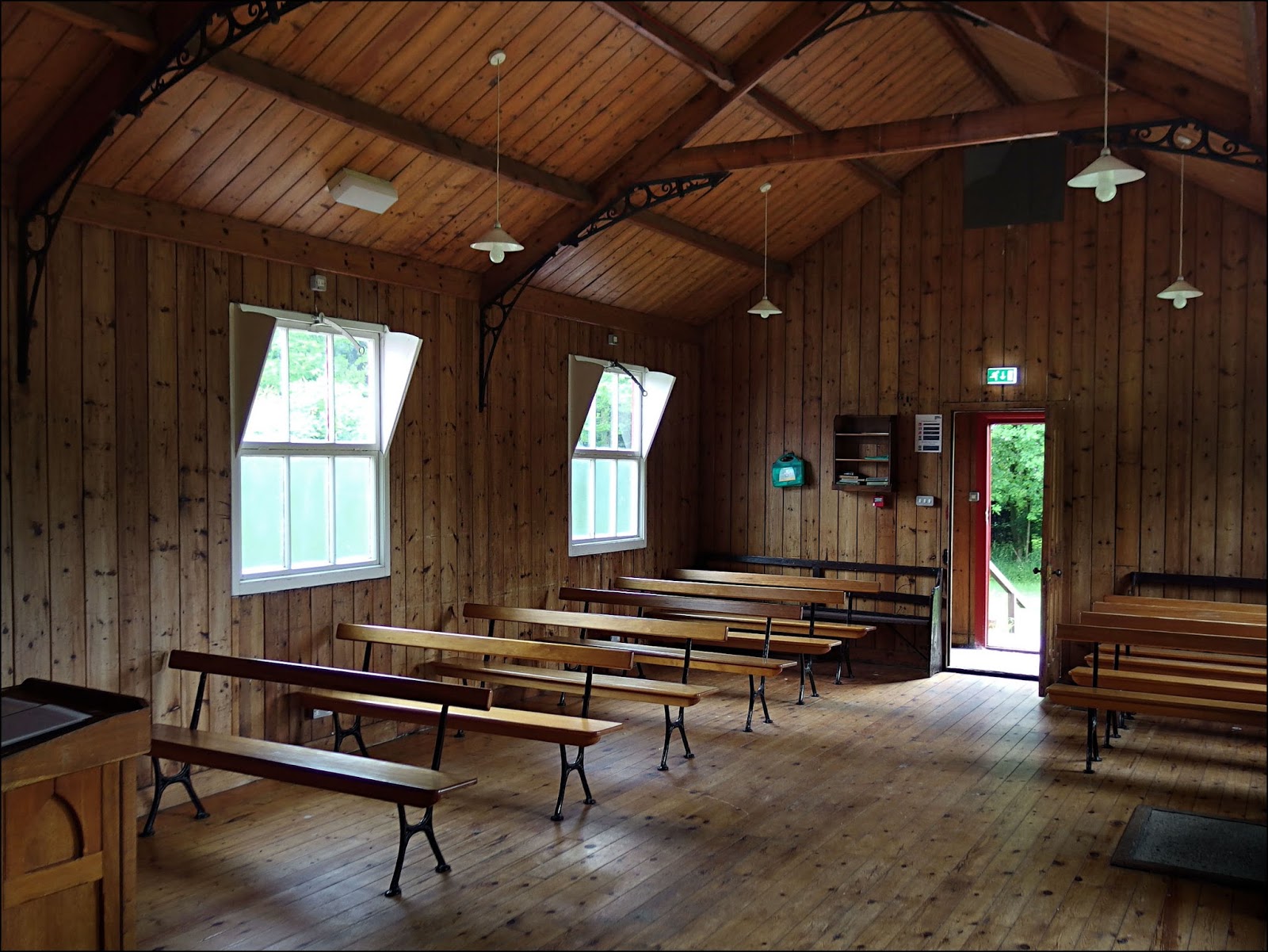 "By Stargoose And Hanglands": Build Your Own Chapel