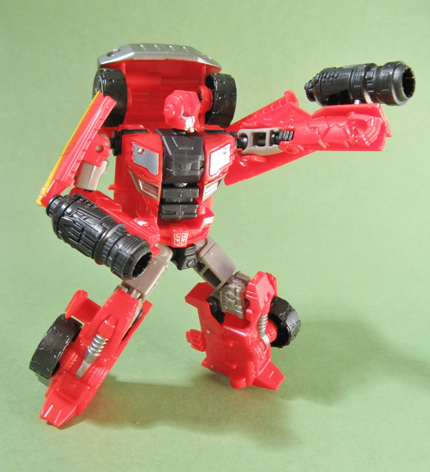 Transformers Generations Combiner Wars Deluxe class IRONHIDE IDW 變形金剛世代 ...