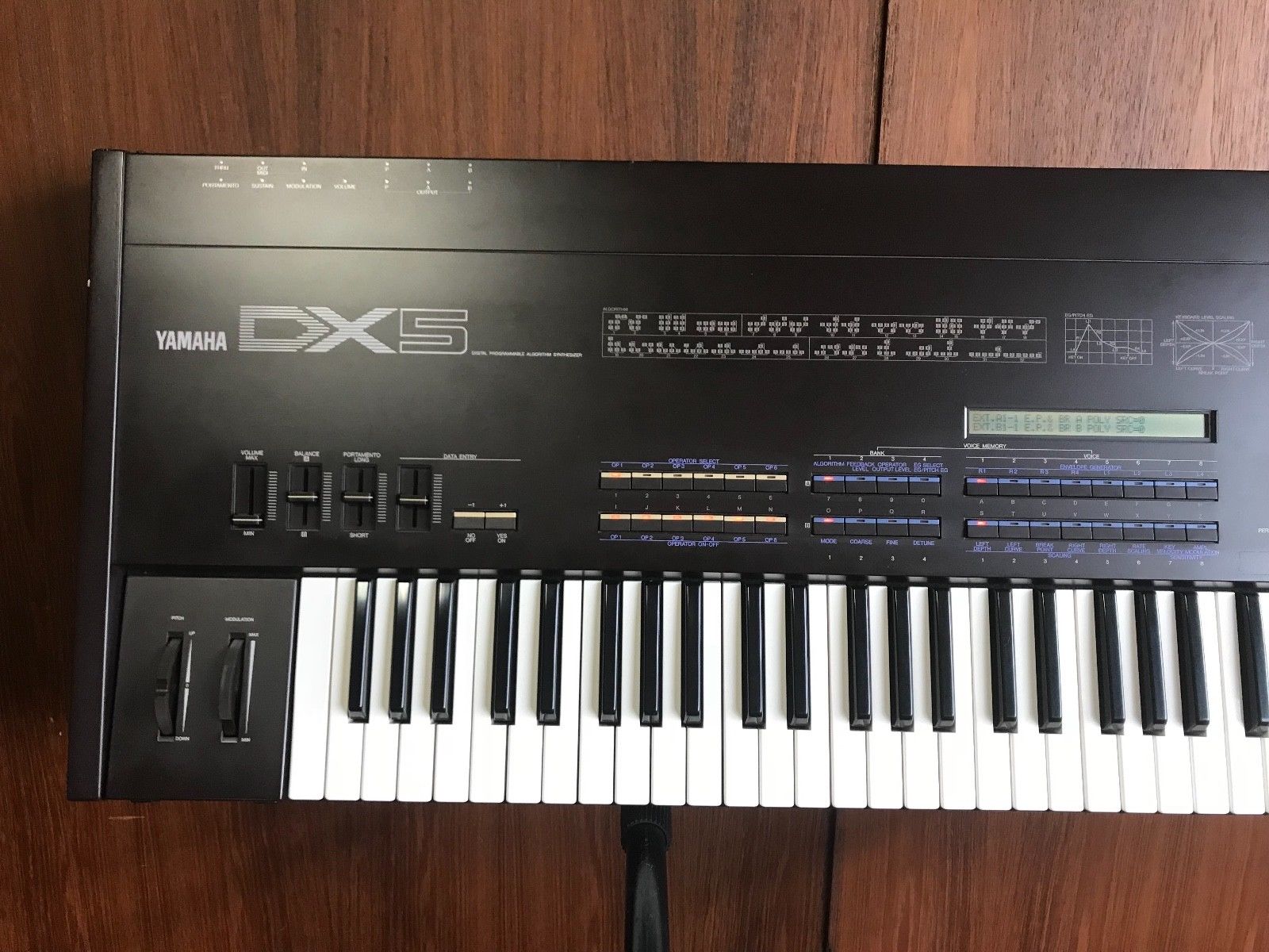 MATRIXSYNTH: Yamaha DX5 Digital Programmable Algorithm Synthesizer SN 1849