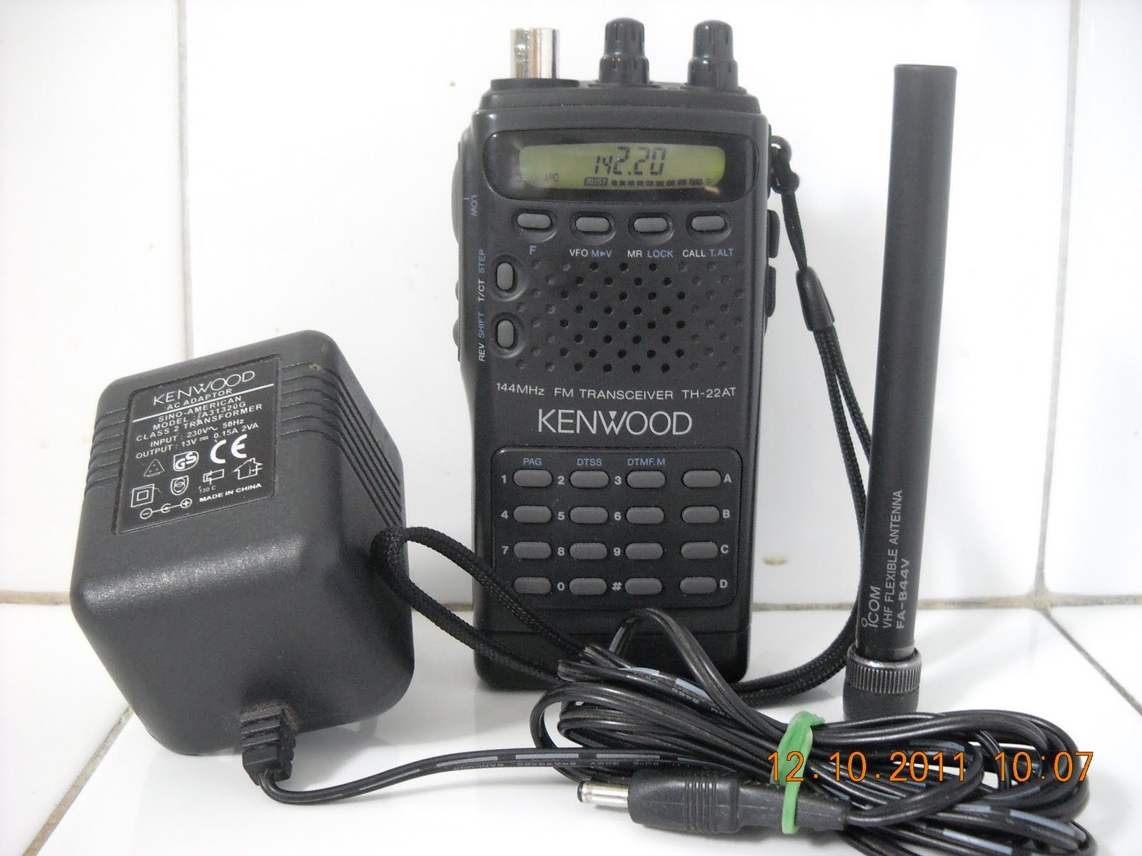 Sinar Agung ( Y C 2 V D I ): HT KENWOOD TH 22 AT ( TERJUAL )