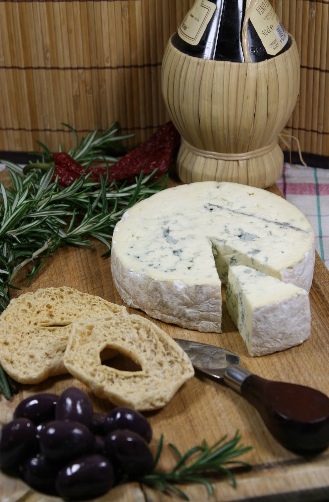 Parmesan et Paprika: Fourme d'Ambert et Dolce Vita