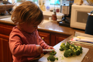The Family Chef: 10 Ways your children can help in the kitchen