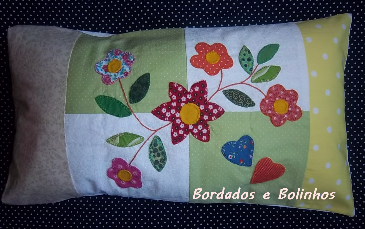 Bordados e bolinhos: FRONHA E MÓBILE