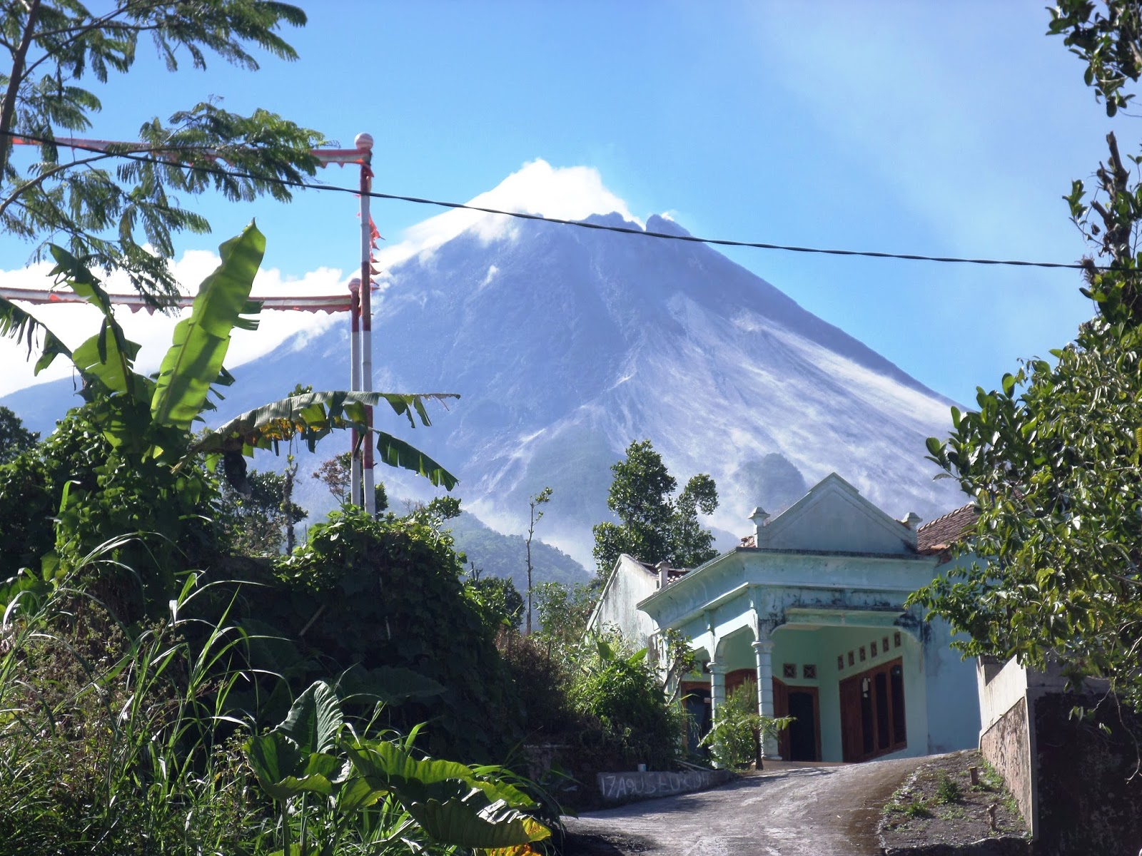 Mendaki Gunung Merapi Via Babadan ( MERVIBA ) - Santri Dan Alam
