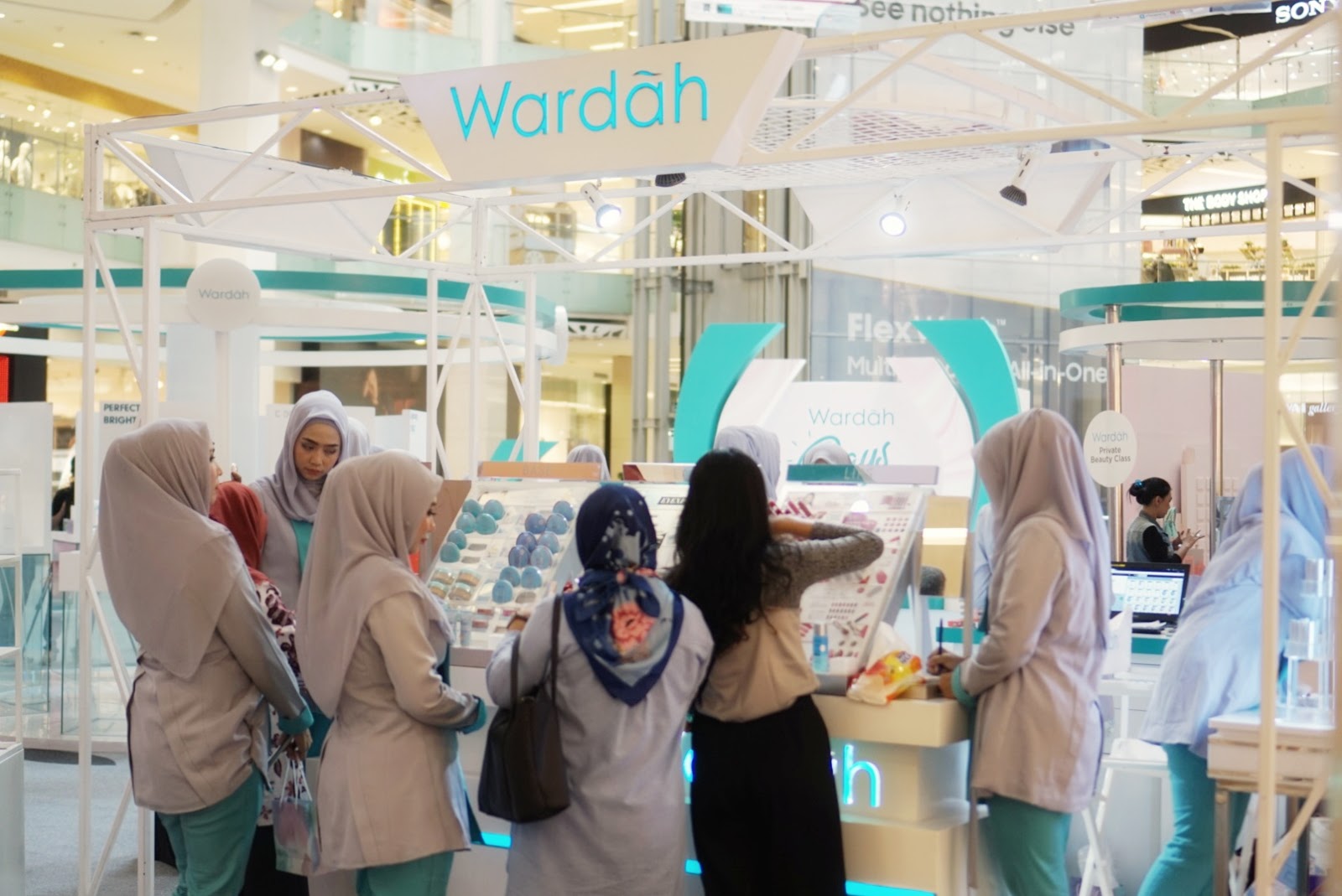 WARDAH DAYS 2018 AN INSPIRING BEAUTY DISCOVERY - Beauty & Travelling