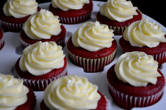 For the Love of Dessert: Red Velvet Wedding Cake Cupcakes