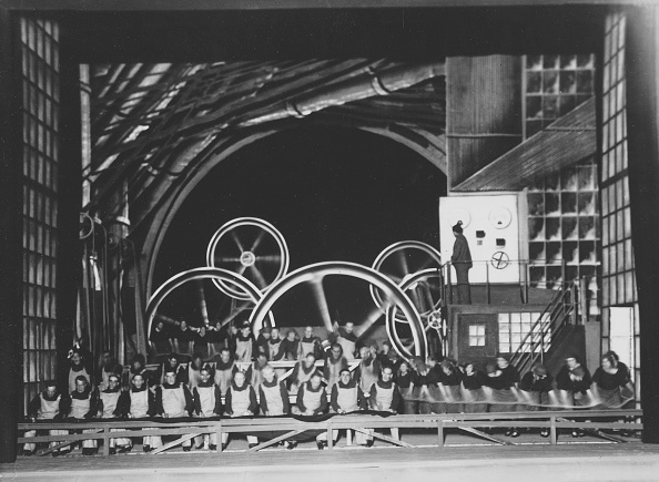 Josh Roland: Maschinist Hopkins : Surrealism in opera