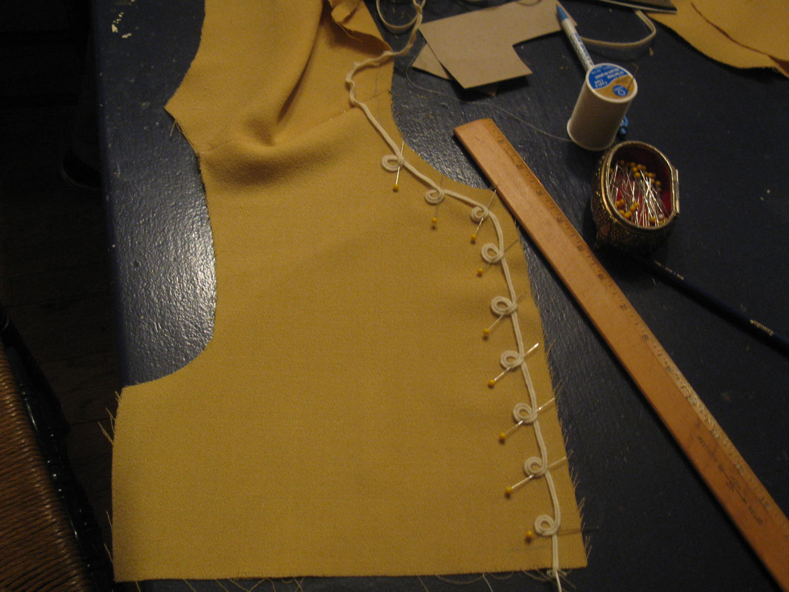 Serendipitous Stitchery: A sewing round up; or: Where the hell have I been?