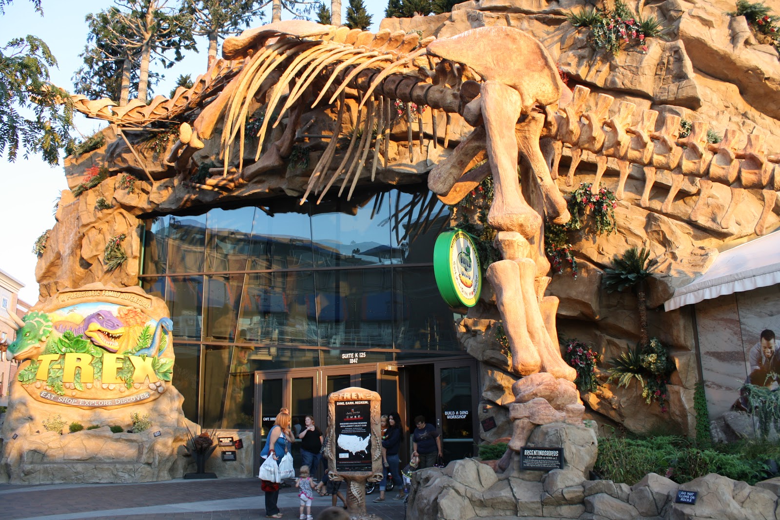 A Little Monkey Business: Kansas City {T-Rex Cafe}