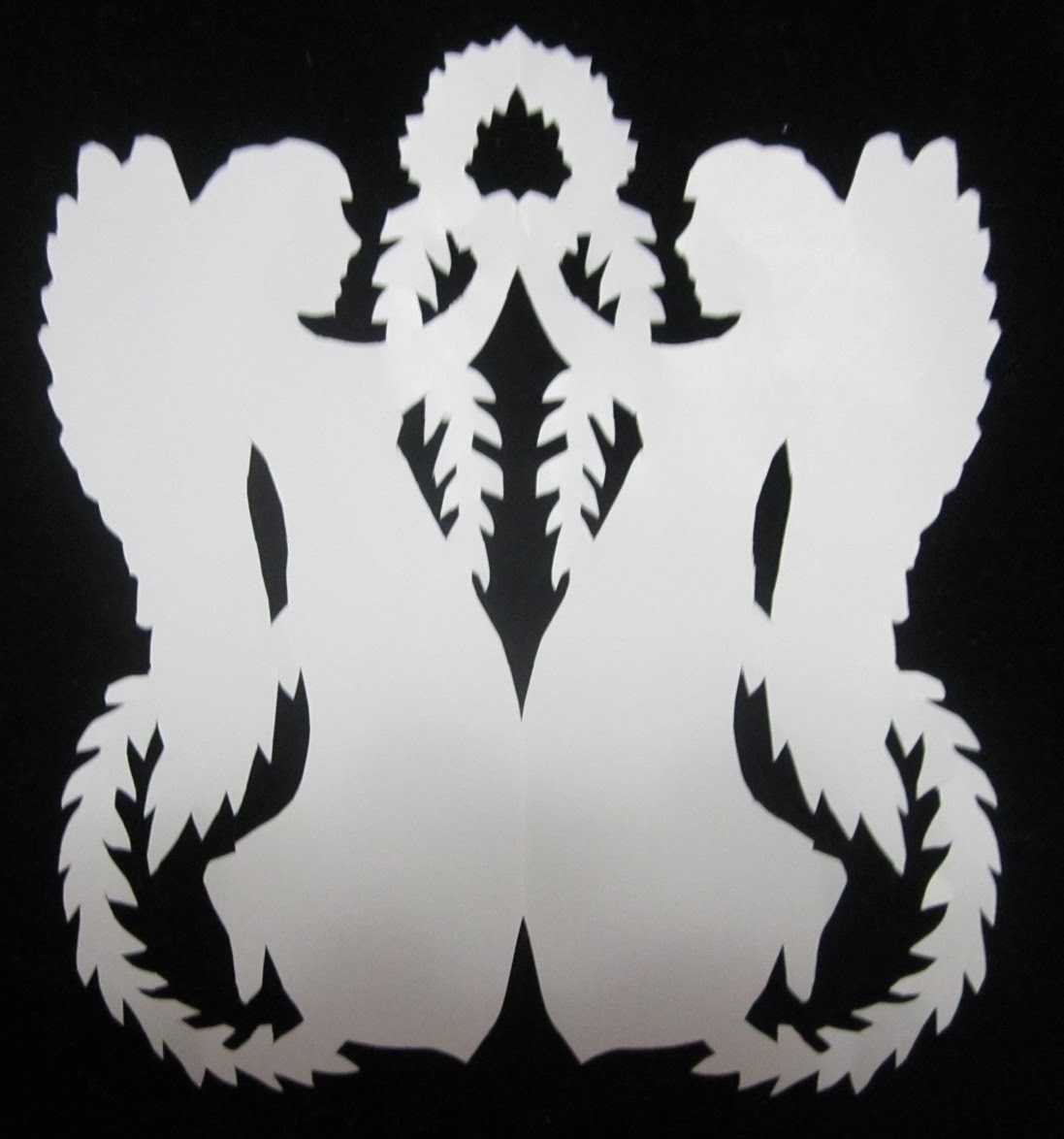 Ravings of a Mad Crafter: Scherenschnitte and Papercutting by Claudia Hopf