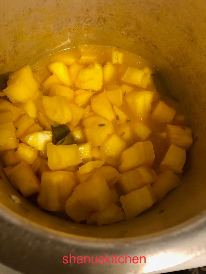 shanuskitchen: Roasted Cassava Curry