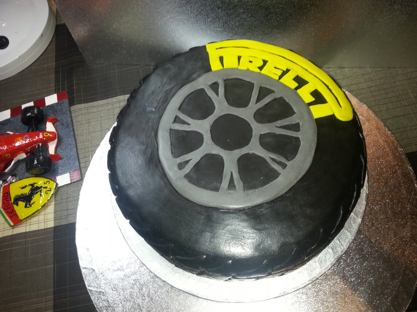 Anna&dolç: Pastel de F1 Ferrari