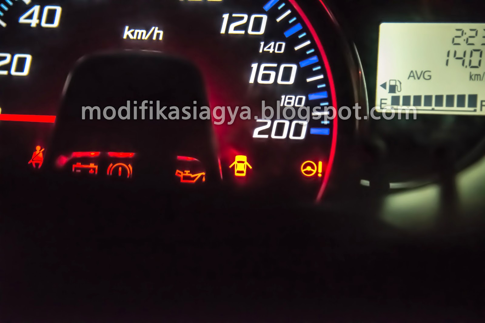 Speedometer Optitron dan Ganti Lampu LED panel kabin Toyota Agya.