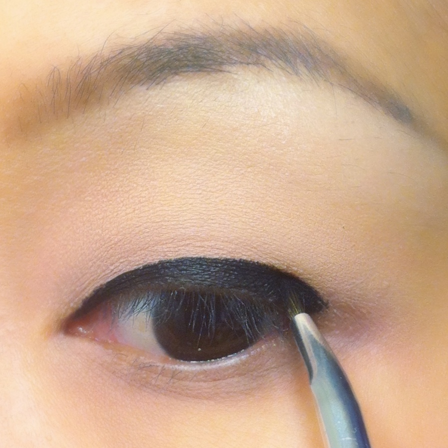 Style By Cat: Winged Liner Technique