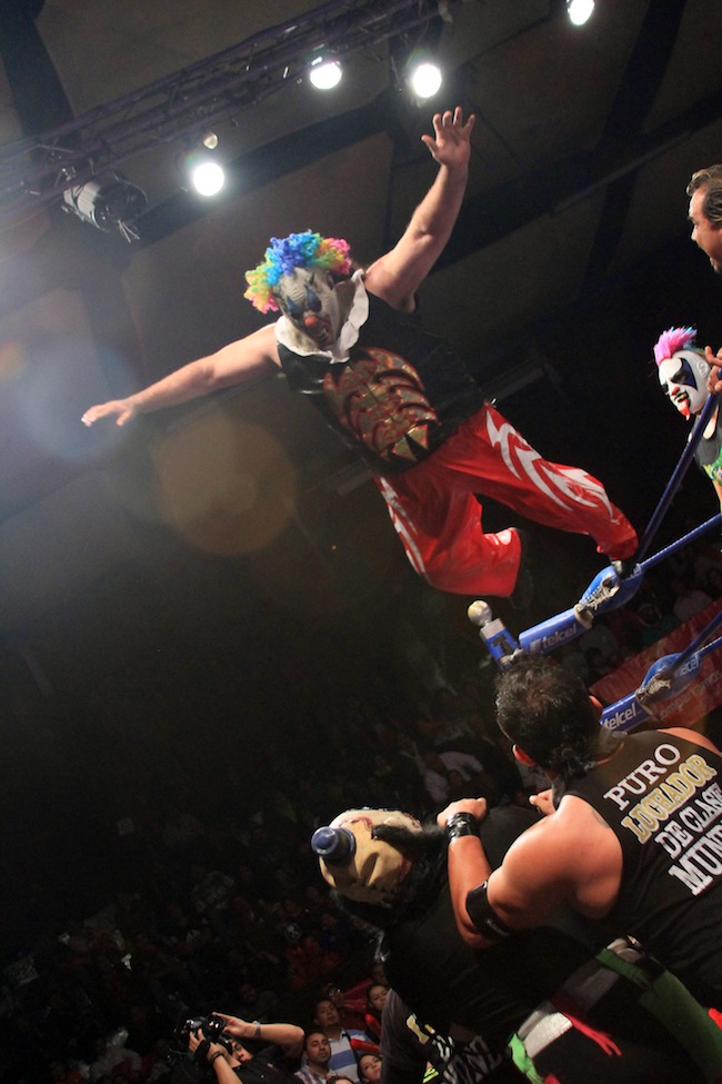 RdR: ¡PLEITAZO ENTRE WAGNER Y L.A PARK EN NAUCALPAN!