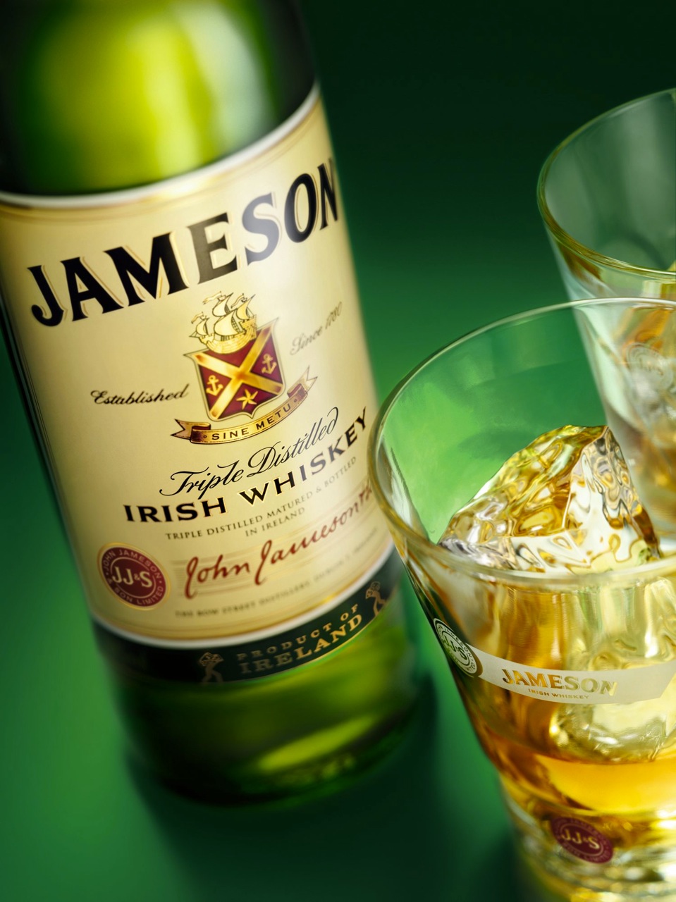 Behind the scenes of Jameson Photoshoot by The Master of Liquids Martin ...