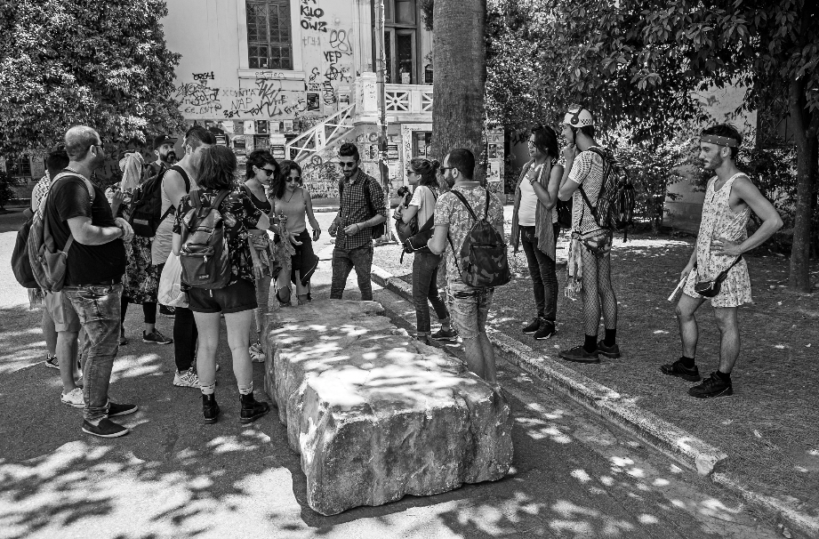 BLOGEARTE - CRÍTICA DE ARTE: DOCUMENTA Y EL CASO ROGER BERNAT: EL ROBO ...