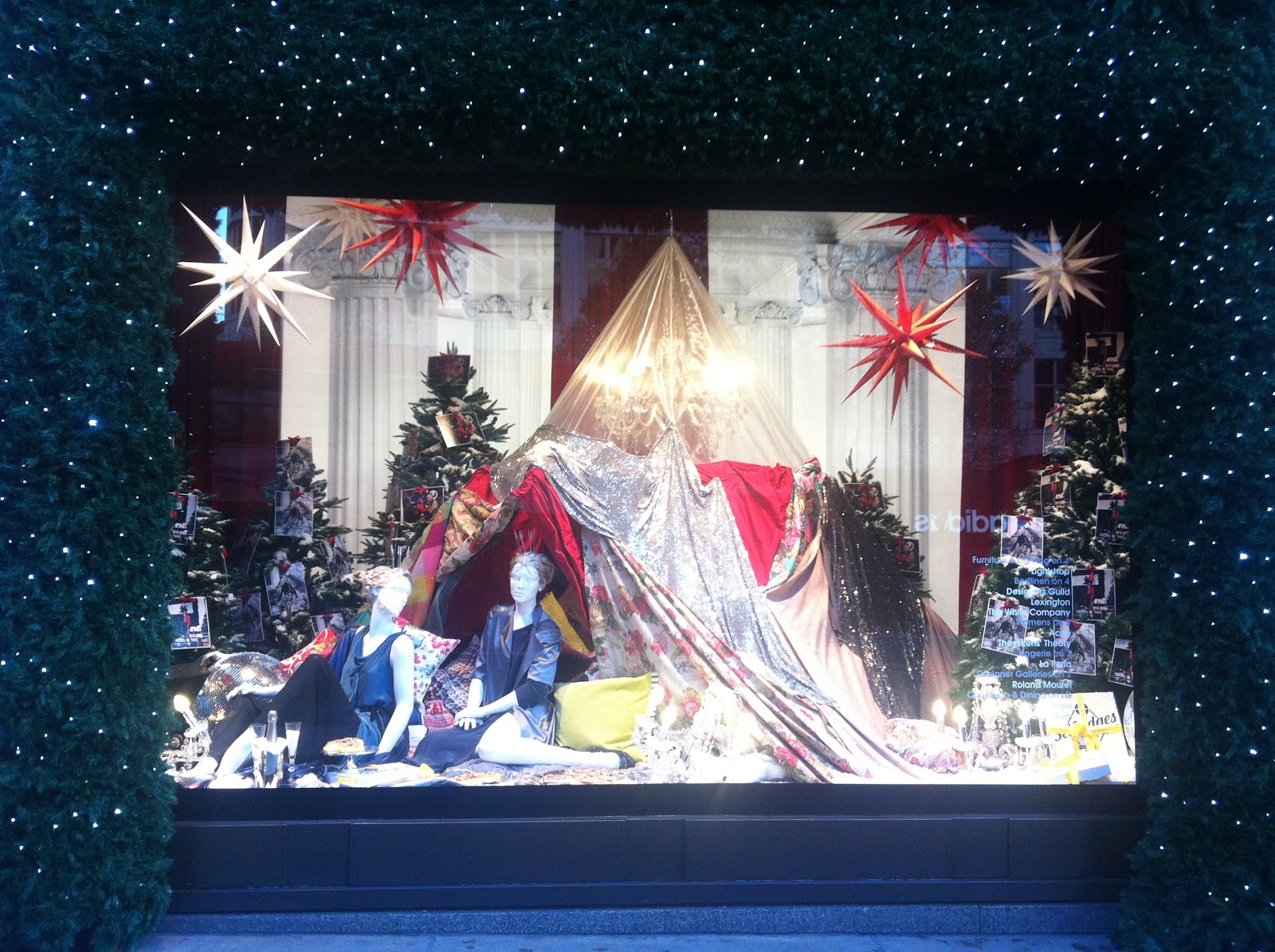 Living.in.a.fashion.world: Christmas spirit: Selfridges window displays