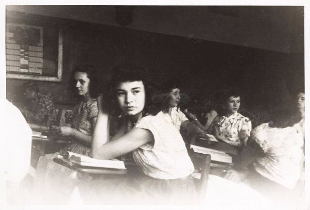 Candid Vintage Snapshots of Women Having Fun in the 1940s ~ Vintage ...