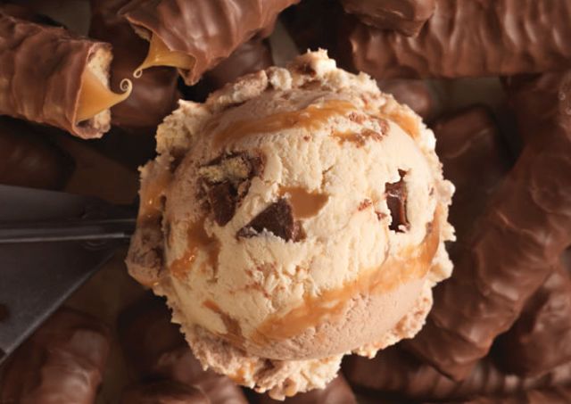 Baskin-Robbins Introduces New Twix Ice Cream