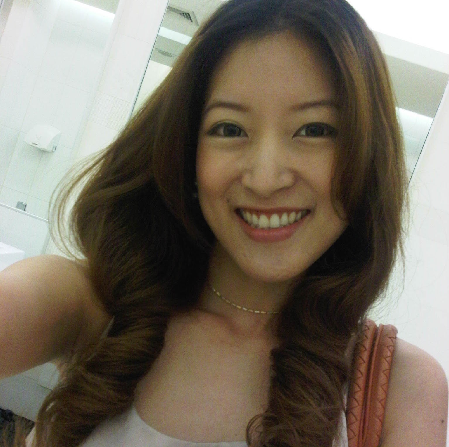 一天一粒，養精義氣: 華裔女神 Jilamiga Chalermsuk = Asia fox