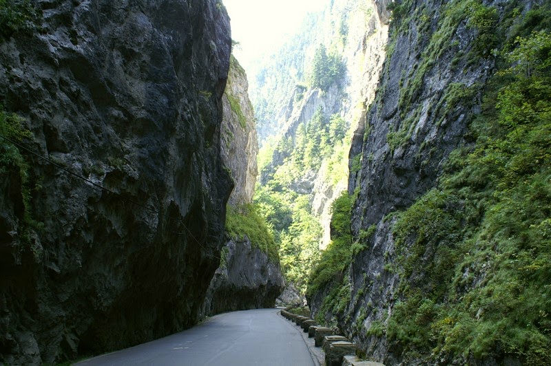 Amazing Romania: BICAZ CANYON