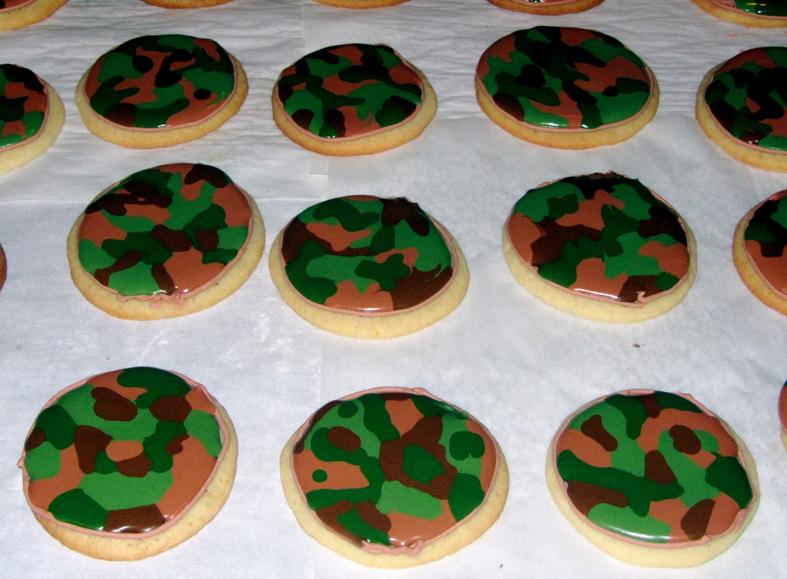 Melly's Mouthful: Thankful for Desserts - Day 2: Camo Cookies