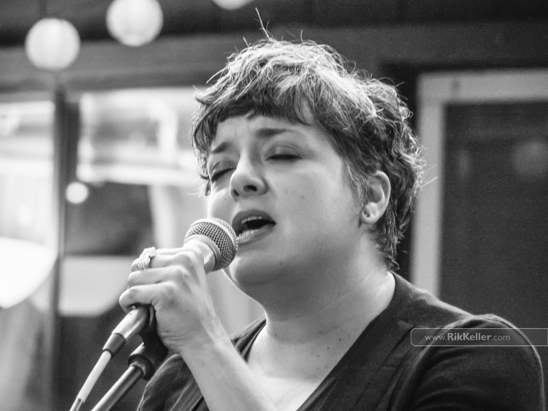 CONCERT OVERLOAD: Concert #646 - Kelly Hogan at McCabe's Guitar Shop ...