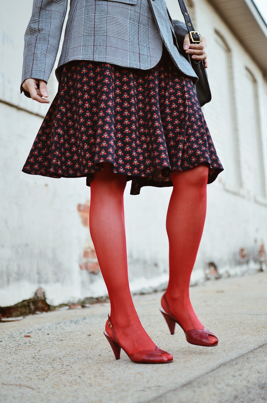 Monday Work Outfit With Colorful Tights | MY SMALL WARDROBE