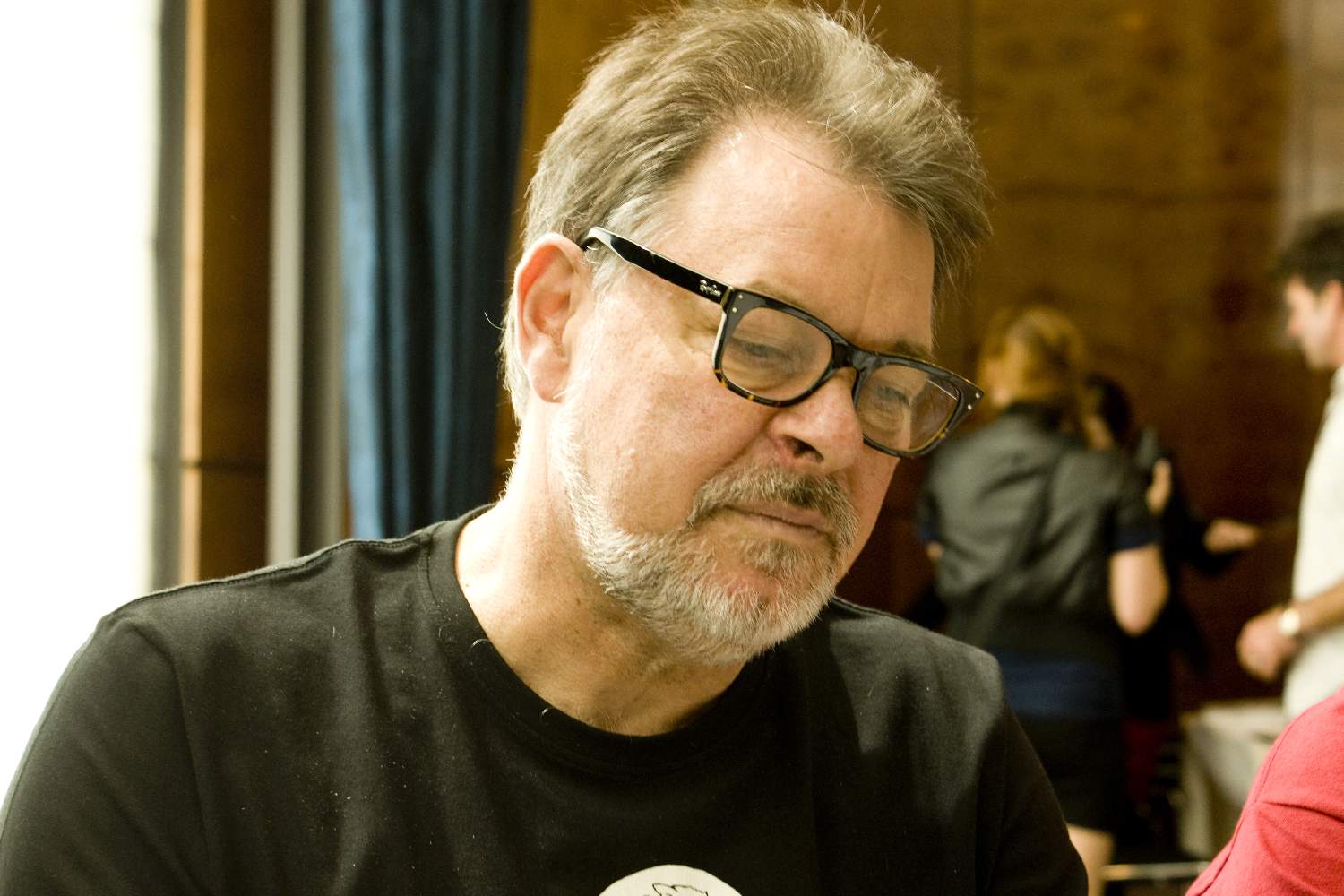 Jonathan Frakes Photos | Tv Series Posters and Cast