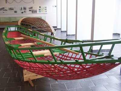 How to build a Currach: Wood is Good