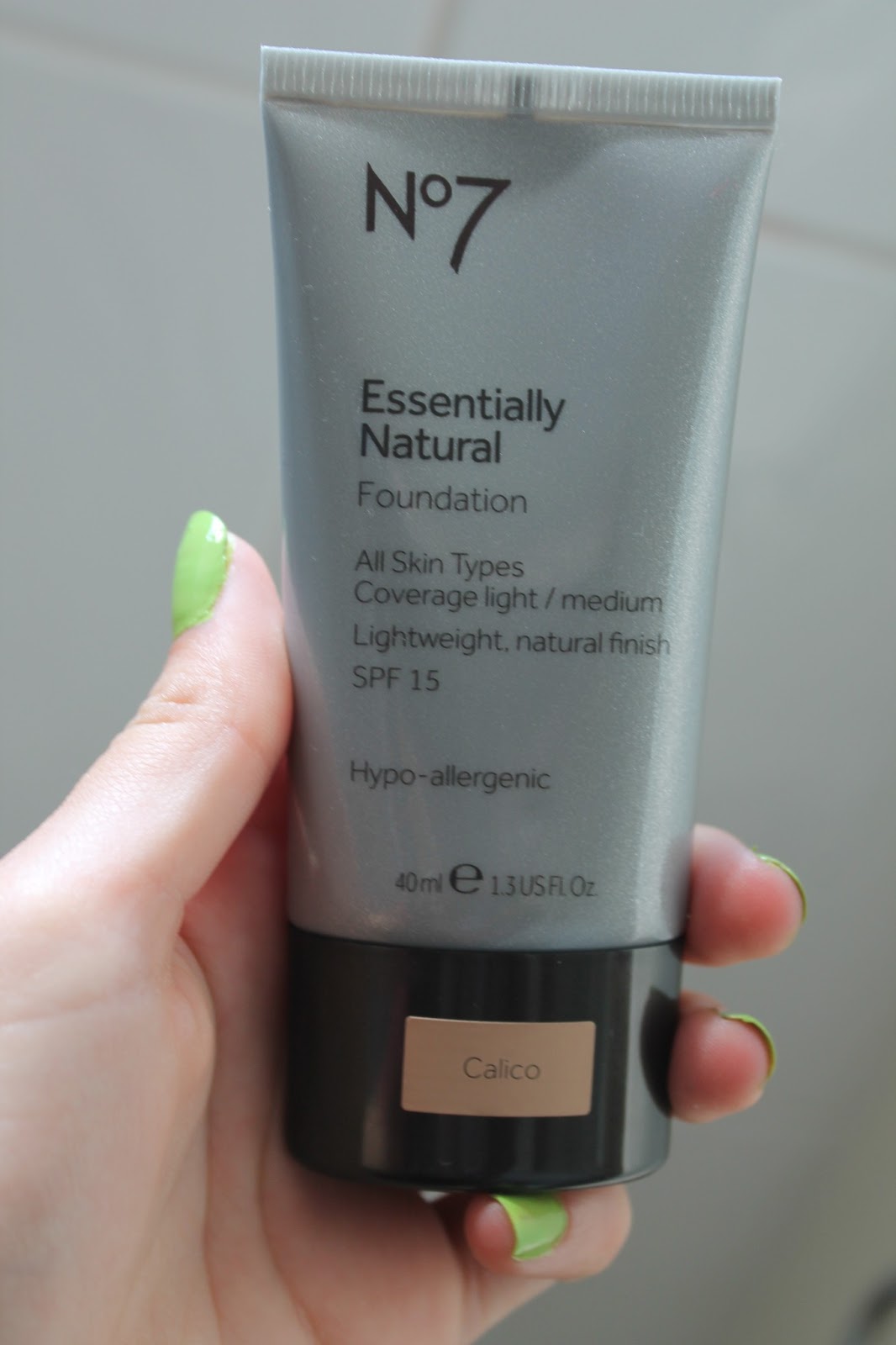 Review: No.7 Essentially Natural Foundation ~ style & beauty