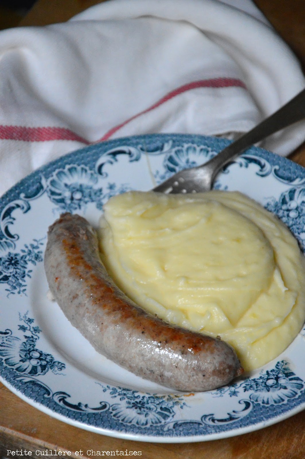 Petite Cuillère et Charentaises: Recette anti-froid : l'Aligot - Saucisse