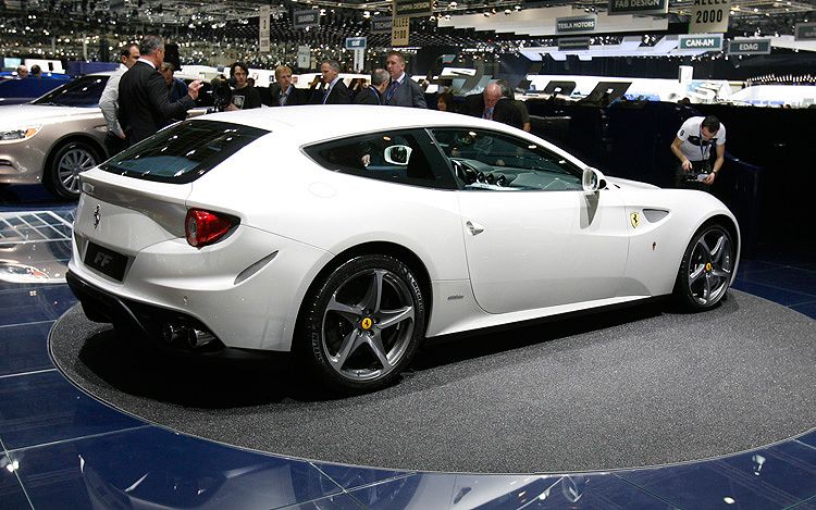 the super cars: Ferrari FF