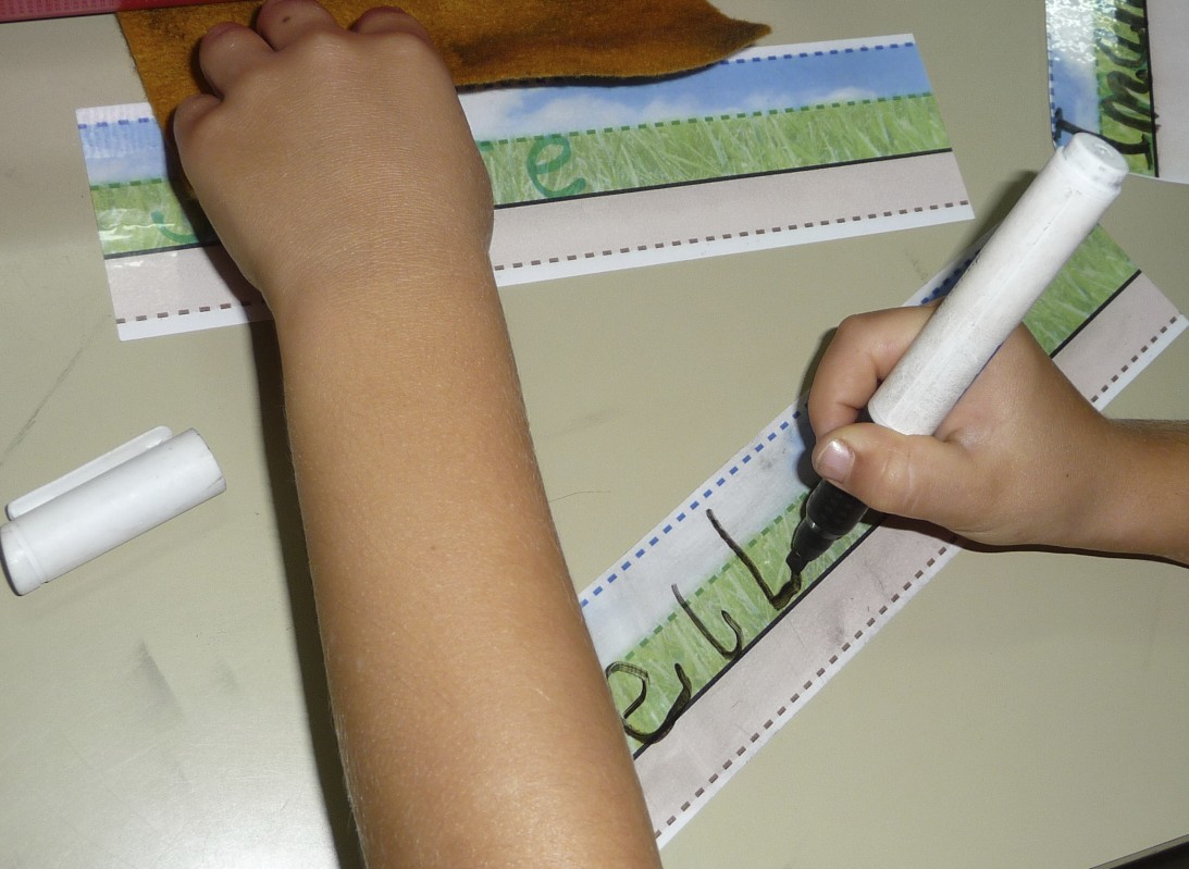 De Mello Teaching: Great Resource for Practicing Writing Own Name