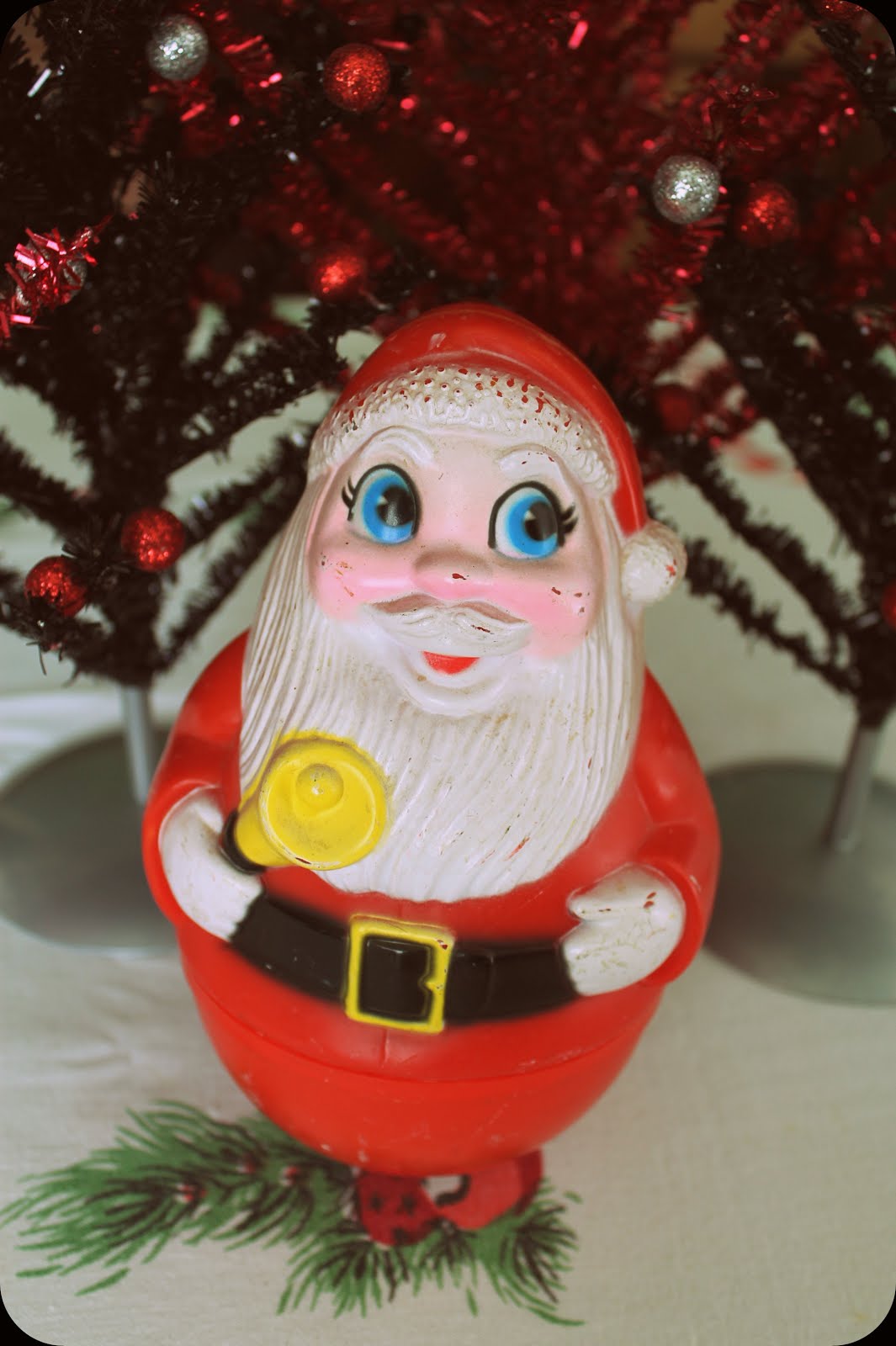 *~my house is cuter than yours~*: Roly Poly Santa